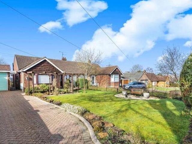 Westoning Road, Harlington, 2 Bedroom Semi detached