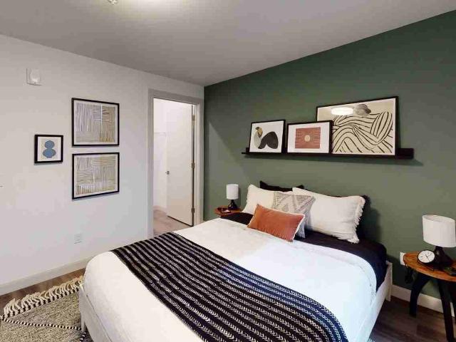 Westover at The Crosswalks 2 Bedroom Apartment for Rent at 1108 E Armour Blvd, Kansas City, MO 64109 Center City