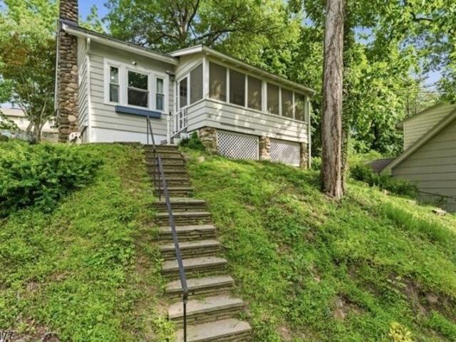 Westover Ave, West Caldwell, Home For Sale