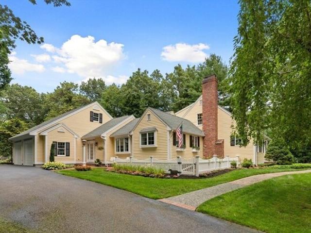 Westover Dr, Lynnfield, Home For Sale