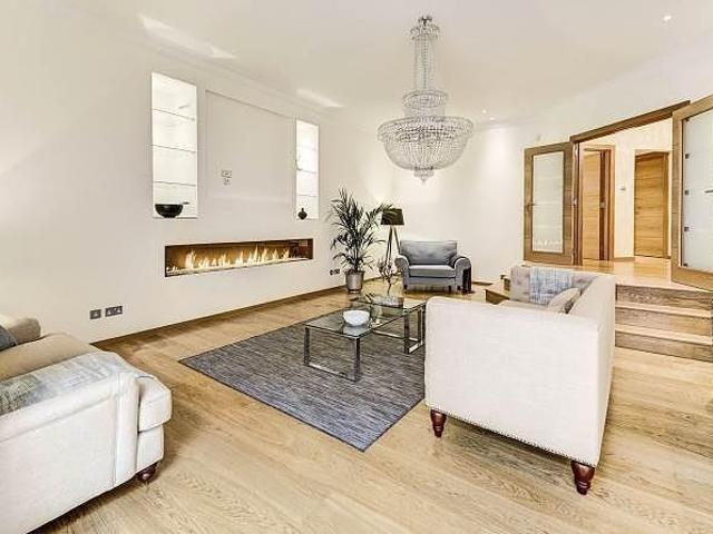 Westover Hill, Hampstead, London, NW3 6 bed detached house to rent £17,498 pcm £4,038 pw