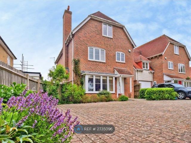 Westover Road, Lymington SO41, 4 bed detached house to rent, £2,700 pcm | PrimeLocation