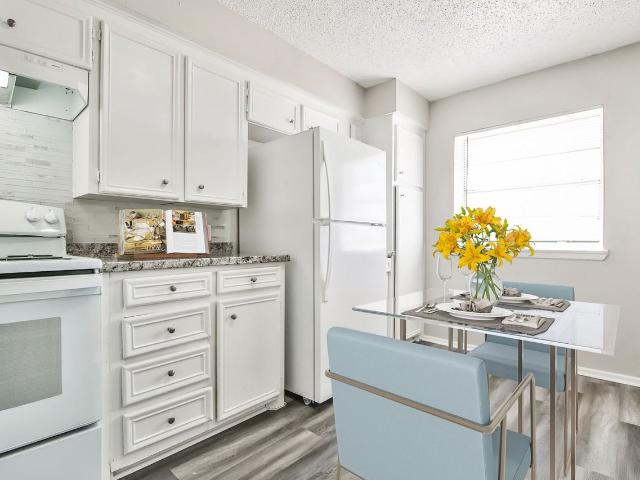 Westlake Apartments 2 Bedroom Apartment for Rent at 5128 Aberdeen Ave, Lubbock, TX 79414