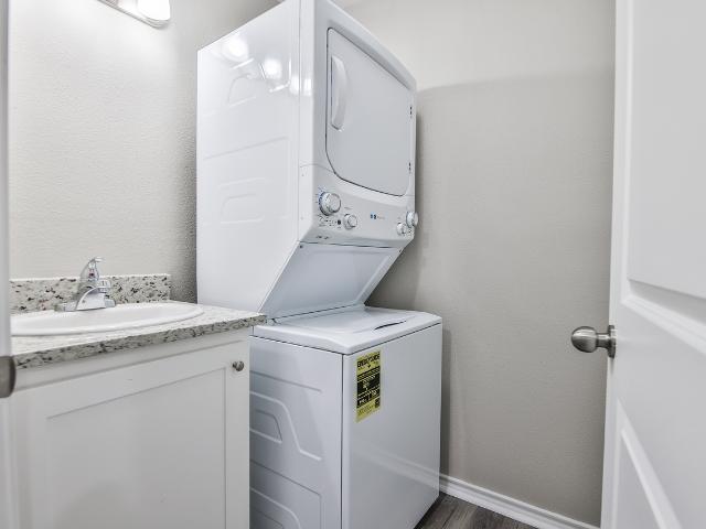 Westlake Apartments 2 Bedroom Apartment for Rent at 5128 Aberdeen Ave, Lubbock, TX 79414