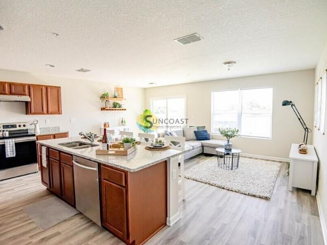 Westlake at Southside 2 Bedroom Apartment for Rent at 9139 Western Way, Jacksonville, FL 32256 Royal Lakes