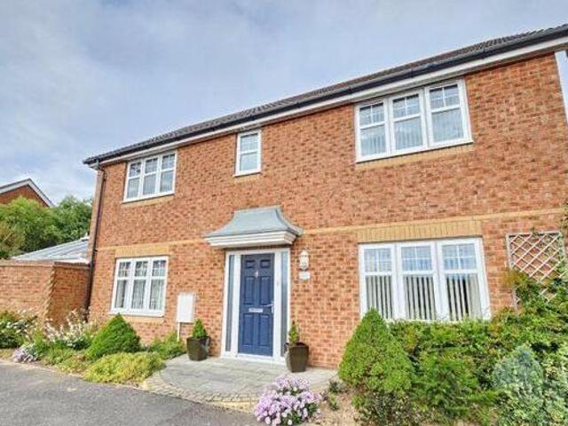 Westland Drive, Lee On The Solent, 4 Bedroom Detached