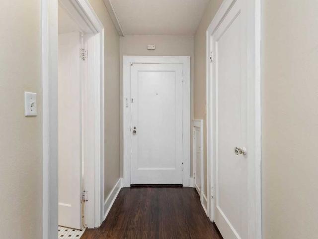 Westland Manor 1 Bedroom Apartment for Rent at 220 16th Ave E, Seattle, WA 98112 Stevens