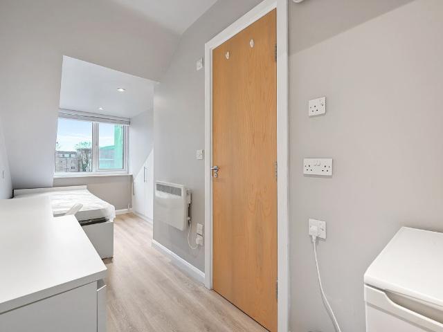Westland Road, Watford, Hertfordshire WD17, Room to rent, £775 pcm | PrimeLocation