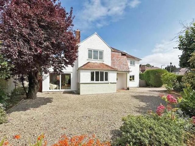 Westlands Road, Copthorne, 4 Bedroom Detached