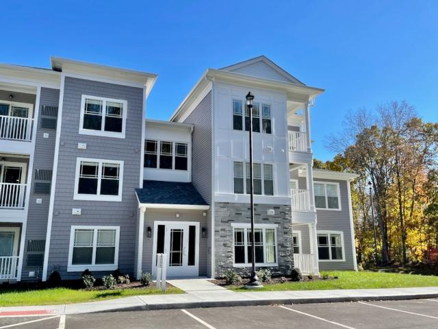 Westledge Apartments New Garden Style Apartments Two & Three Bedrooms