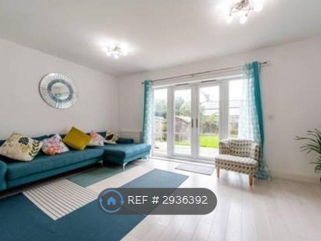 Westmount Close, Worcester Park KT4, 3 bed end terrace house to rent, £2,850 pcm | PrimeLocation