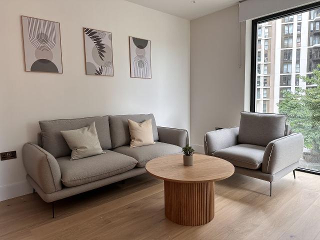 Westmont Apartment, Fountain Park Way, London W127Sn W12, 2 bed flat to rent, £4,100 pcm | PrimeLocation