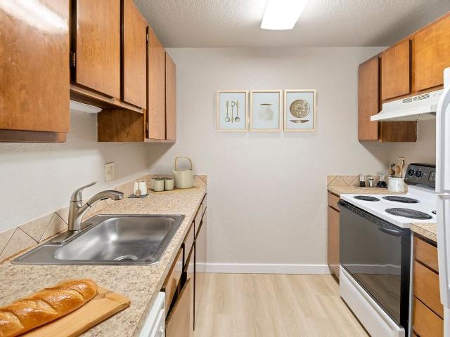 Westmont Apartments 2 Bedroom Apartment for Rent at 1305 W Casino Rd, Everett, WA 98204 Westmont