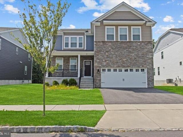Westmont Dr, Medford, Home For Sale