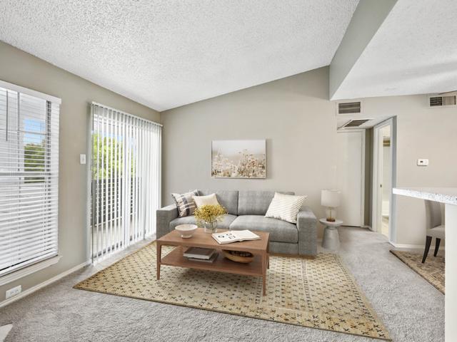 Westmoor Apartment Homes 1 Bedroom Apartment for Rent at 7575 S Westmoreland Rd, Dallas, TX 75237