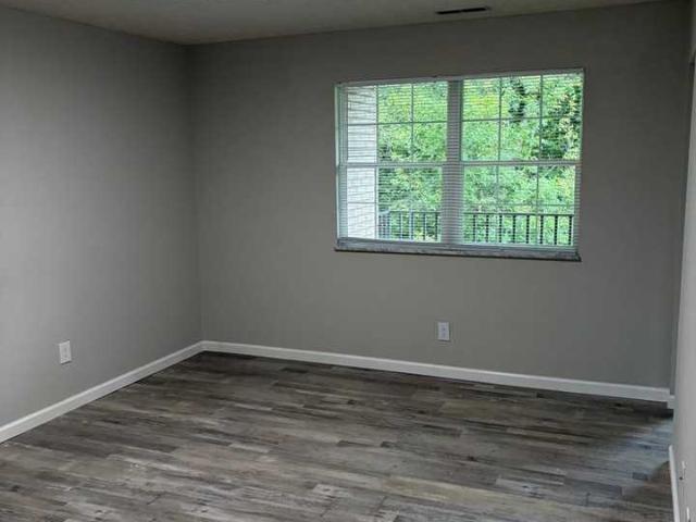 Westmoreland Estates 2 Bedroom Apartment for Rent at 2956 Auburn Rd, Huntington, WV 25704