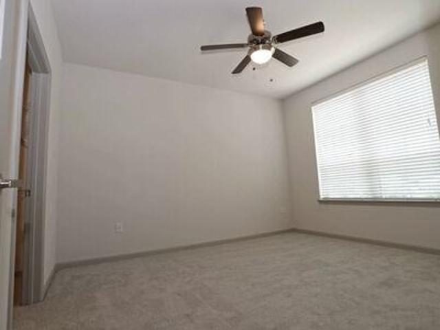 Westmoreland Station 2 Bedroom Apartment for Rent at 2700 S Westmoreland Rd, Dallas, TX 75233