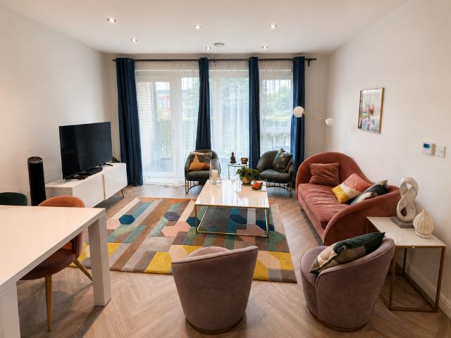 Westmoreland Road, London NW9 2 bed flat to rent £1,800 pcm £415 pw