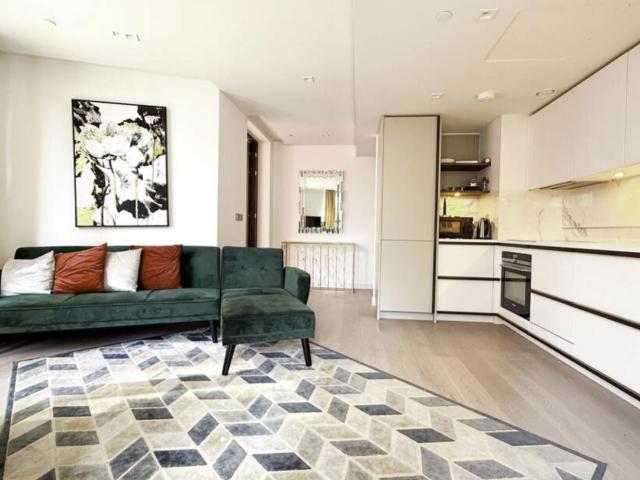 Westmark Tower, Paddington, London W2, 1 bed flat to rent, £3,500 pcm | PrimeLocation
