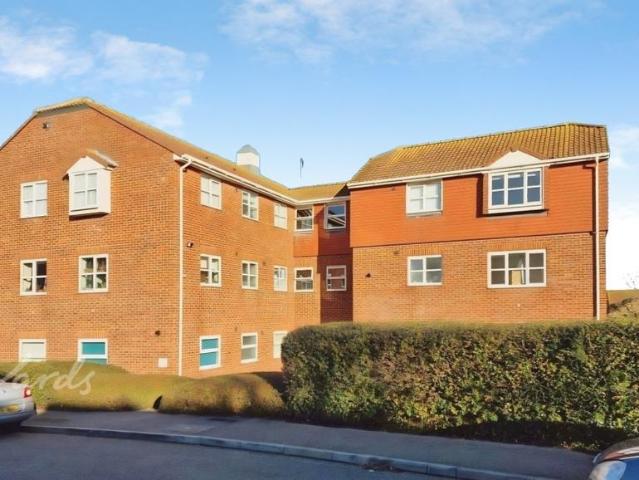 Westmarsh Drive Margate CT9 2 bed apartment to rent £1,000 pcm £231 pw