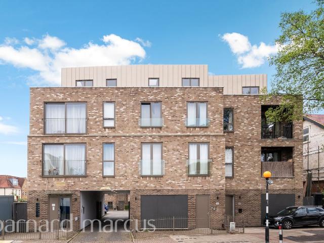 Westmead Road, Sutton SM1, 1 bed flat to rent, £1,350 pcm | PrimeLocation