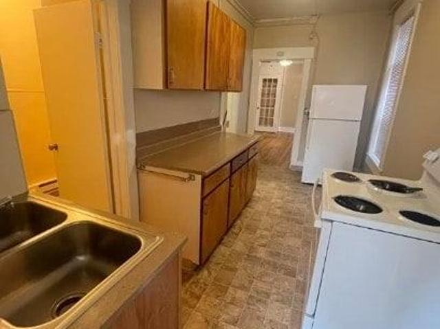 Westminster Apartments Studio Apartment for Rent at 2301 W Pacific Ave, Spokane, WA 99201
