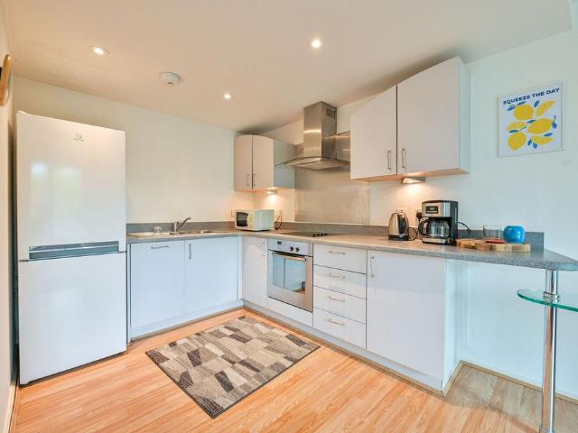 Westminster Bridge Road, Borough. 1 bed flat to rent £2,350 pcm £542 pw