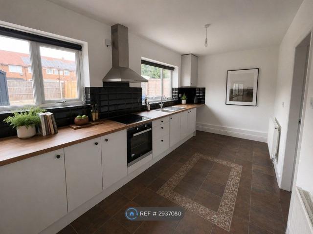Westminster Crescent, Doncaster DN2, 3 bed semi detached house to rent, £1,100 pcm | PrimeLocation