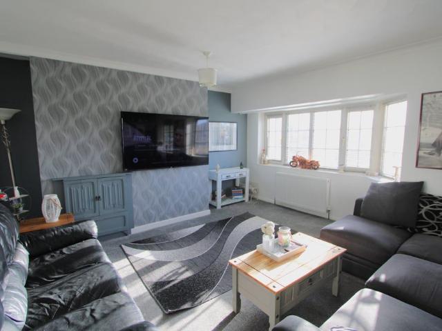 Westminster Crescent, Intake, Doncaster DN2 6JH
