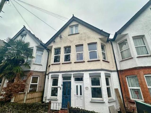 Westminster Drive, Westcliff on sea, 2 Bedroom Ground