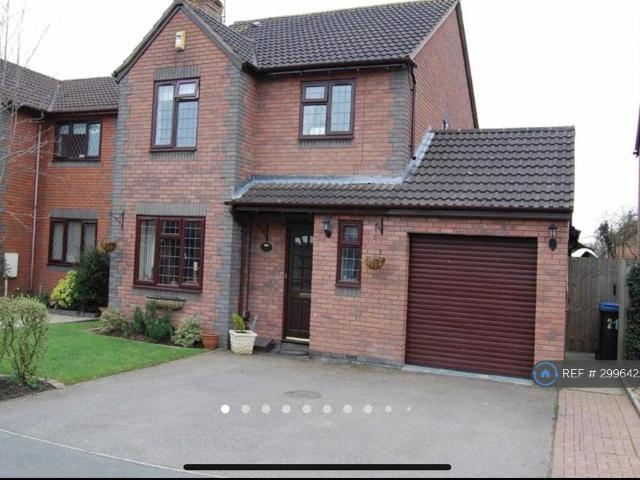 Westminster Drive, Hinckley, LE10 4 bed detached house to rent £1,850 pcm £427 pw