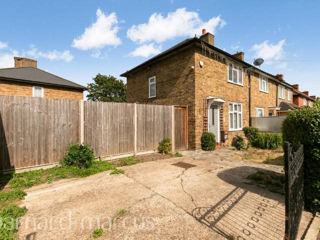 Westminster Road, SUTTON 2 bed house to rent £2,100 pcm £485 pw