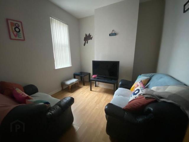 Westminster Street, Room 1, SHORT TERM Only. All Bills Included, Belfast, BT7 1LA
