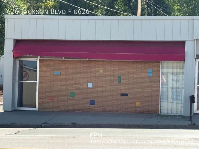 WESTSIDE COMMERCIAL SPACE