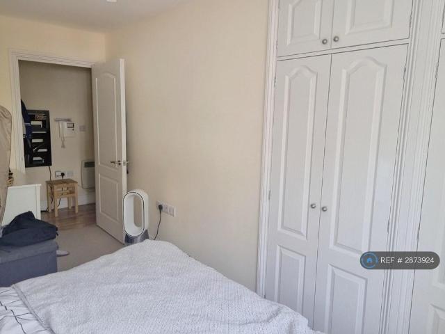 Westport Street, City Of London, E1 1 bed in a flat share to rent £1,000 pcm £231 pw
