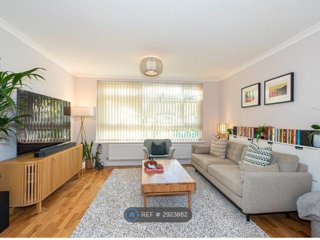 Westpark, London W5, 2 bed flat to rent, £2,700 pcm | PrimeLocation