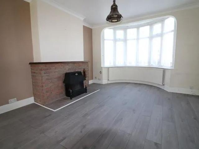 Westrow Drive, Barking, Property for rent