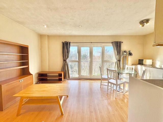 Westridge Road, Southampton SO17, 2 bed flat to rent, £1,200 pcm | PrimeLocation