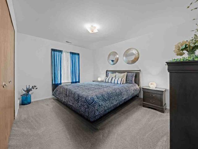 Westwood Village Apartments 2 Bedroom Apartment for Rent at 37830 Westwood Cir, Westland, MI 48185 Westland