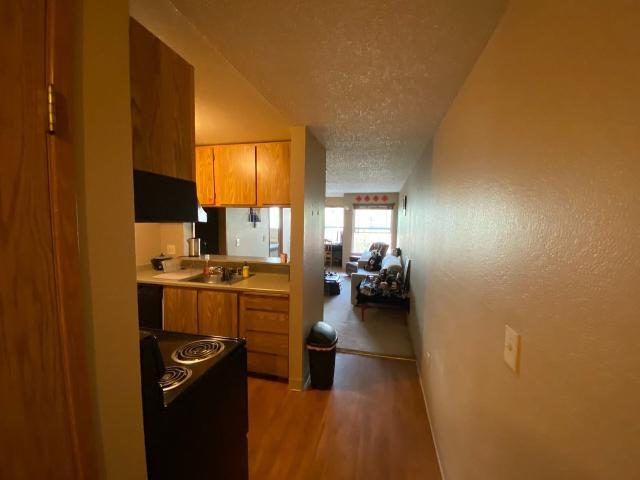 Westwood Apartments 3 Bedroom Apartment for Rent at 4327 8th Ave Ne, Seattle, WA 98105 University District