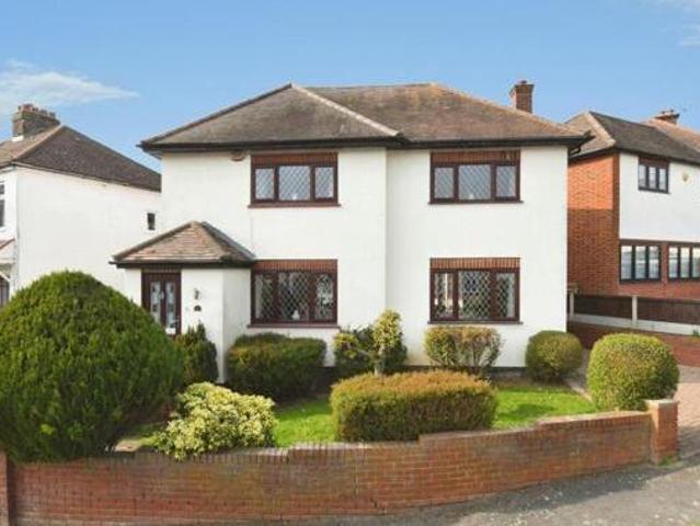 Westwood Avenue, Brentwood, 4 Bedroom Detached