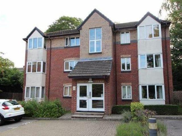 Westwood Court, High Street, 1 Bedroom Flat
