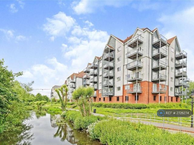 Westwood Drive, Canterbury, CT2 2 bed flat to rent £1,700 pcm £392 pw