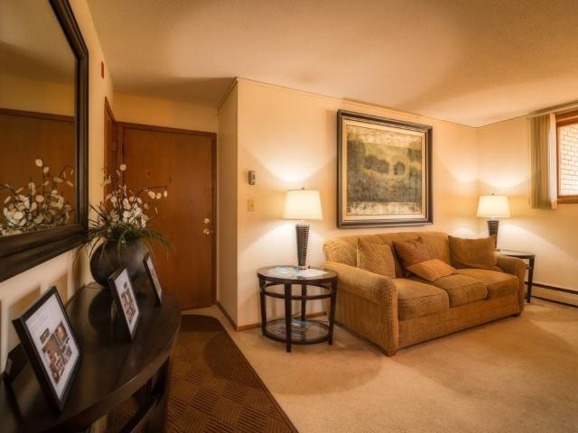 Westwood Gardens 1 Bedroom Apartment for Rent at 2501 Nevada Ave S, St. Louis Park, MN 55426 Willow Park