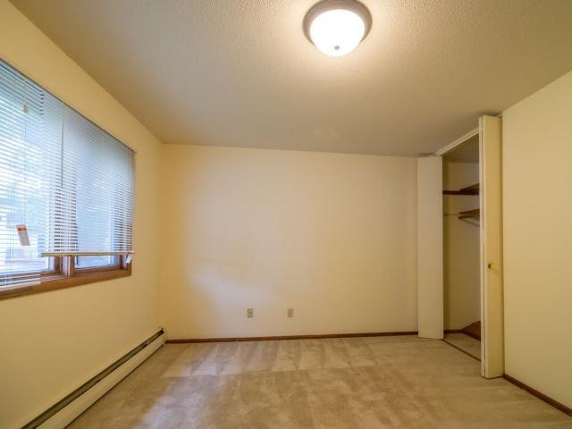 Westwood Gardens 2 Bedroom Apartment for Rent at 2501 Nevada Ave S, St. Louis Park, MN 55426 Willow Park
