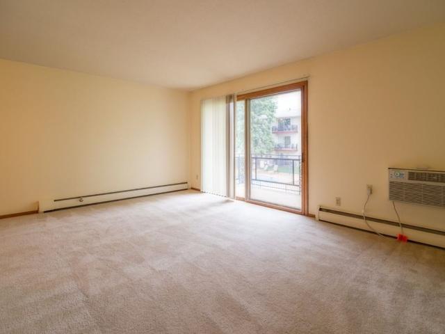 Westwood Gardens 2 Bedroom Apartment for Rent at 2501 Nevada Ave S, St. Louis Park, MN 55426 Willow Park