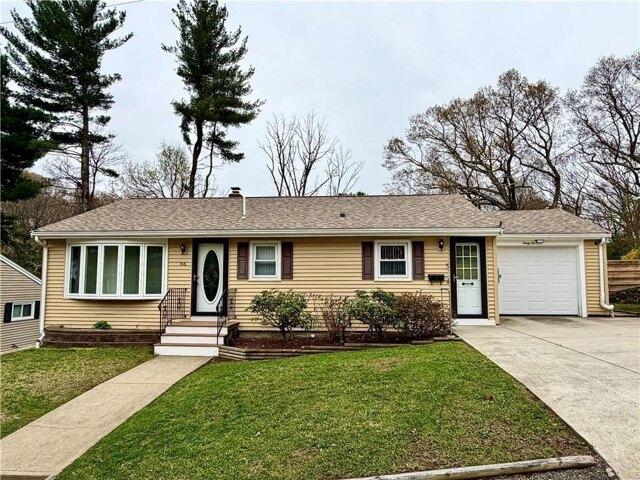 Westwood Rd, North Smithfield, Home For Sale