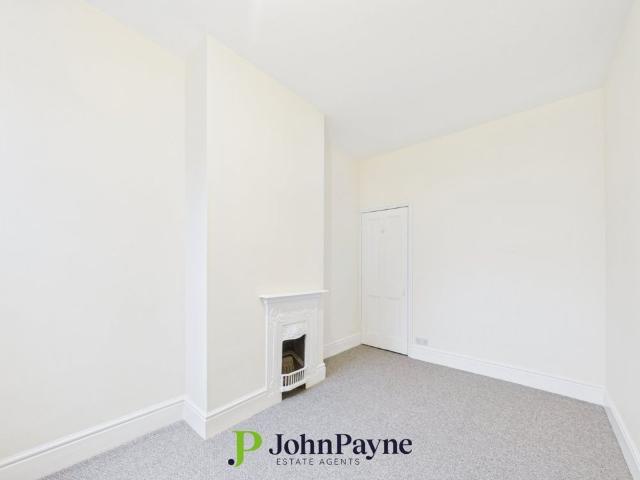 Westwood Road, Earlsdon, Coventry, CV5 6GB