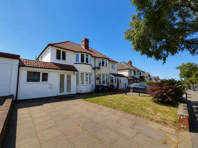 Westwood Road, Sutton Coldfield B73, 3 bed semi detached house to rent, £1,550 pcm | PrimeLocation