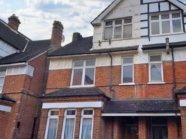 Westwell Road, London, SW16 5RU, United Kingdom | 2 bed apartment for rent #139475123 | Rentberry